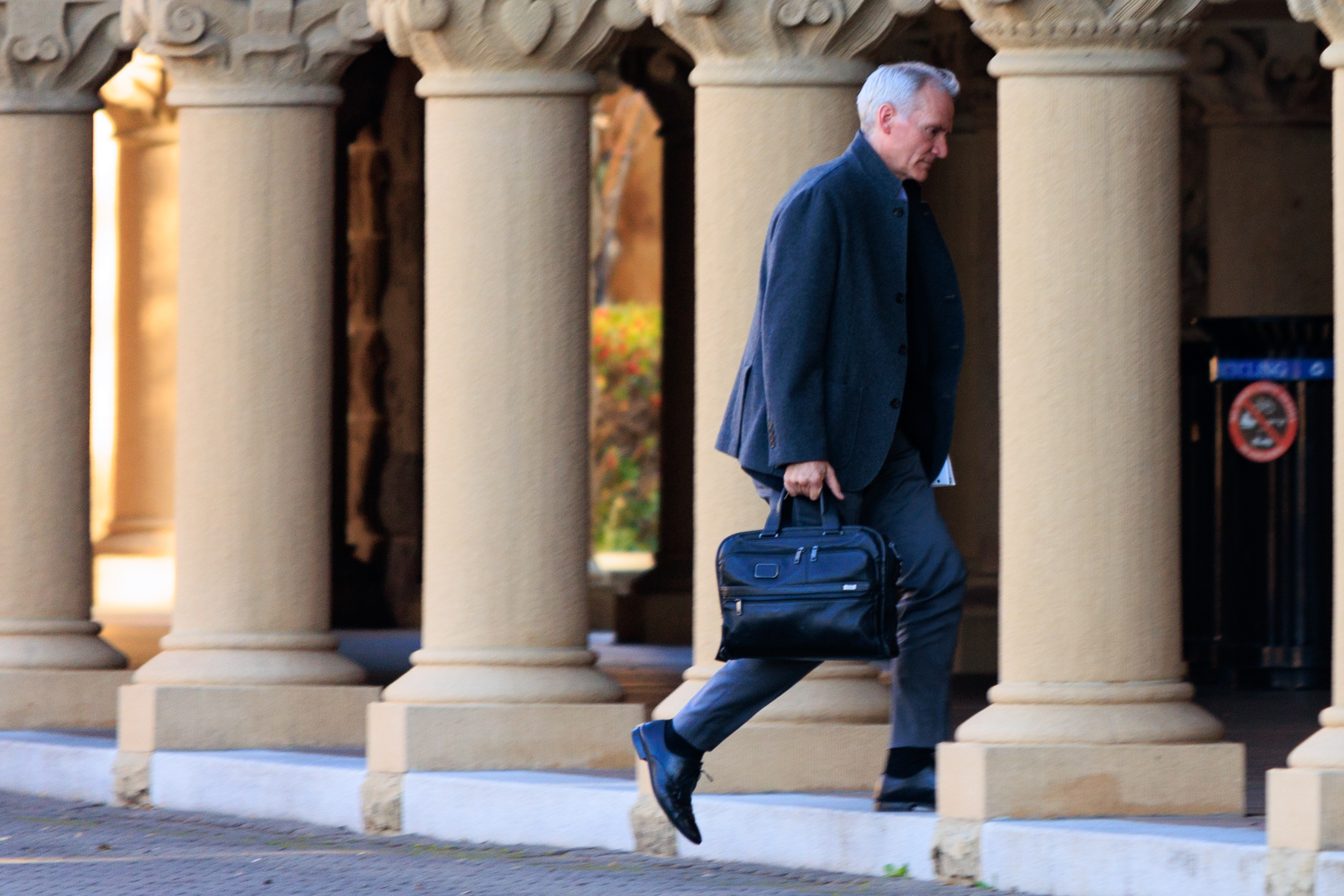 Stanford president resigns over manipulated research