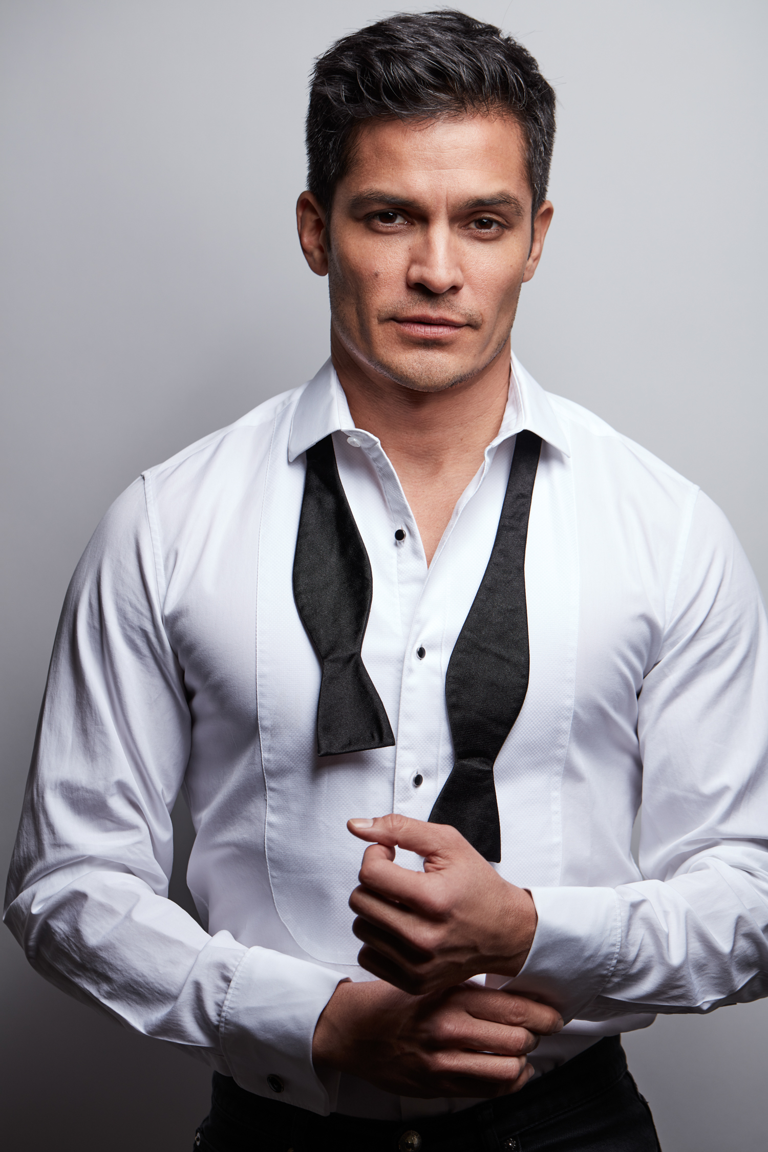 How Stanford helped start actor Nicholas Gonzalez's '98 Hollywood career