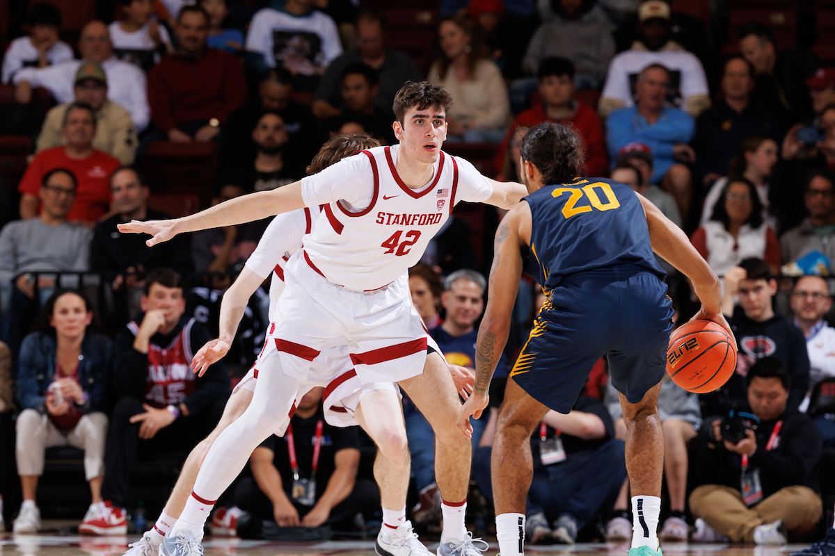 Stanford men's basketball rings in new year with blowout win