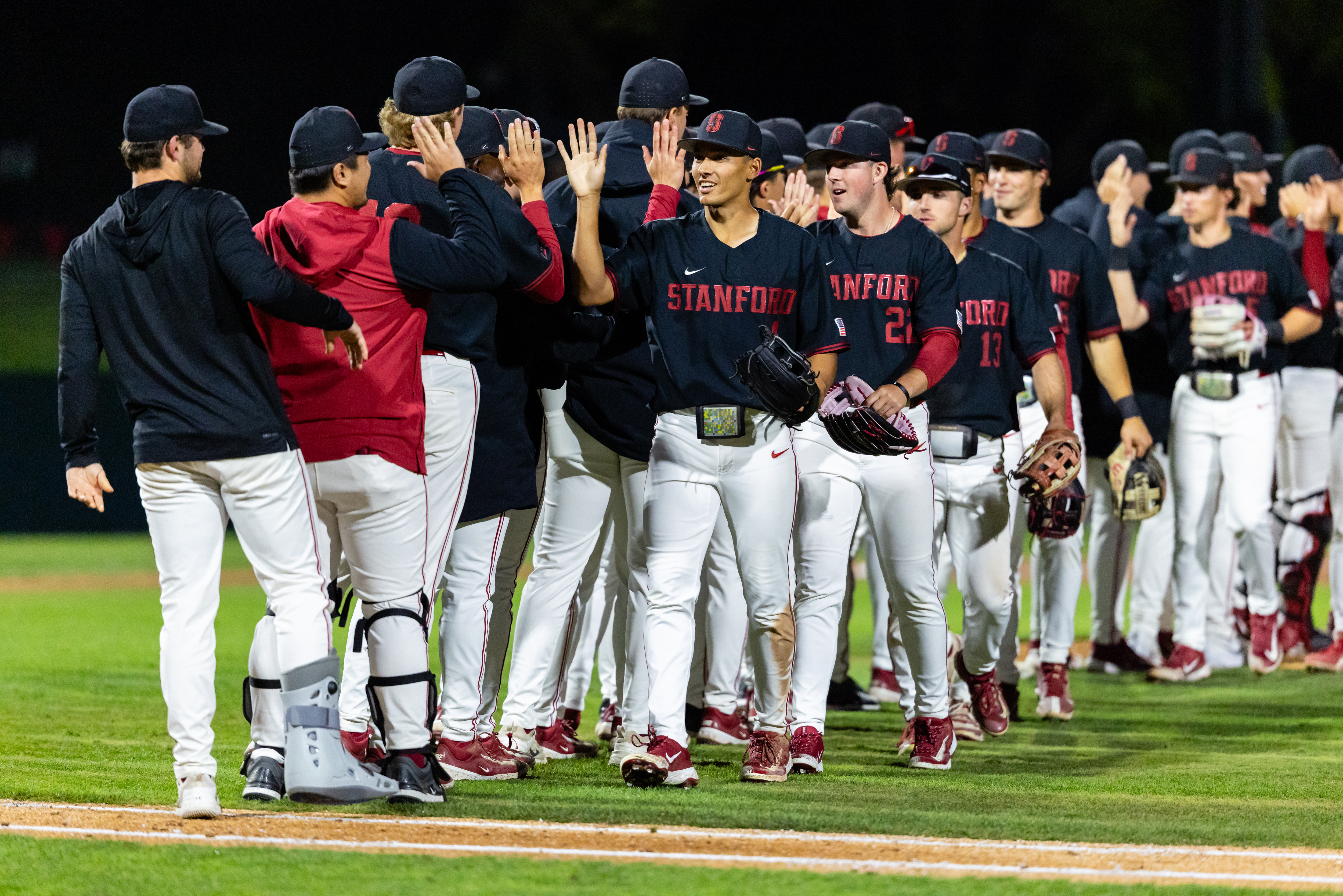 Stanford baseball drops weekend series, bounces back against Hornets