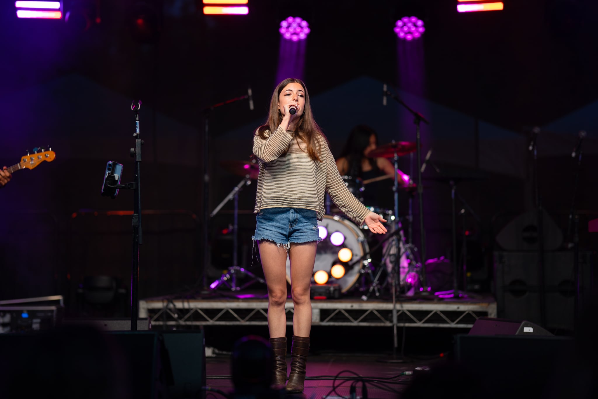 Day N Mayfield draws crowds for Stanford’s largest student music festival