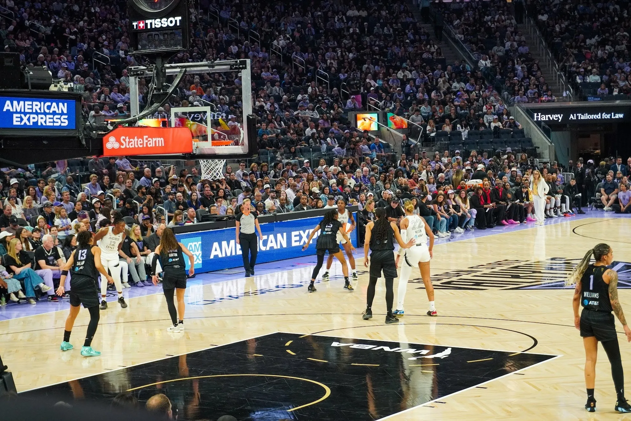 Golden State Valkyries fall at home on Stanford night